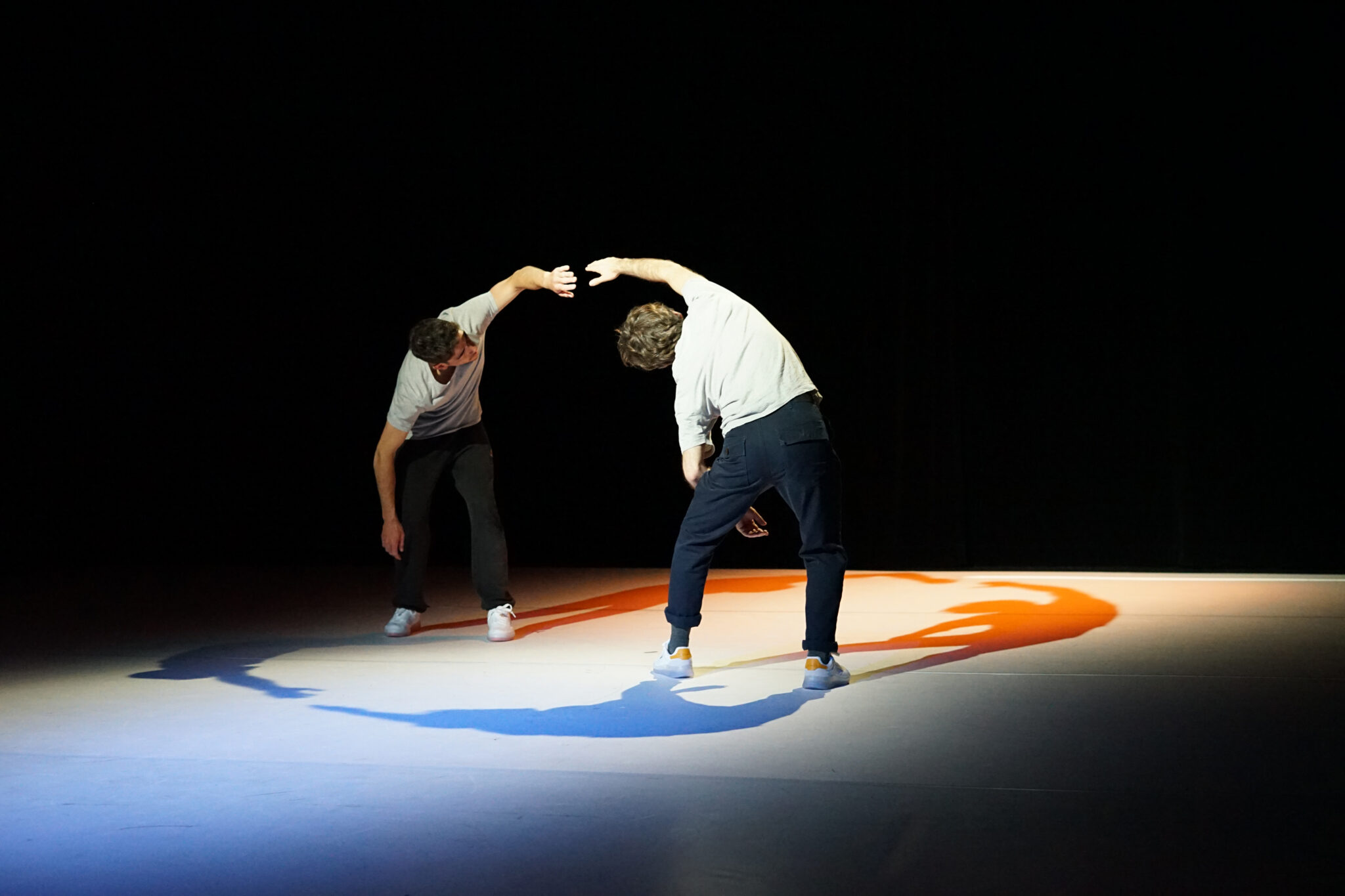 Et de se tenir la main - Centre Chorégraphique National de Caen en ...